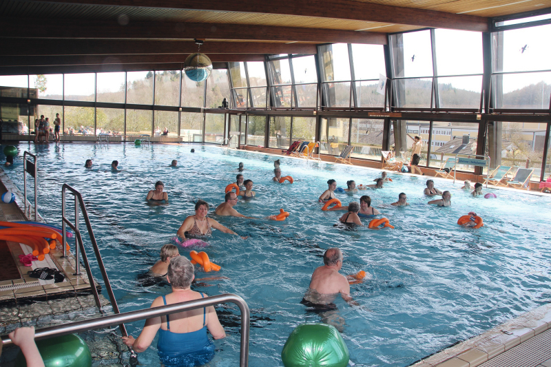 Mobile Lösungen fürs Hallenbad - SHK Profi