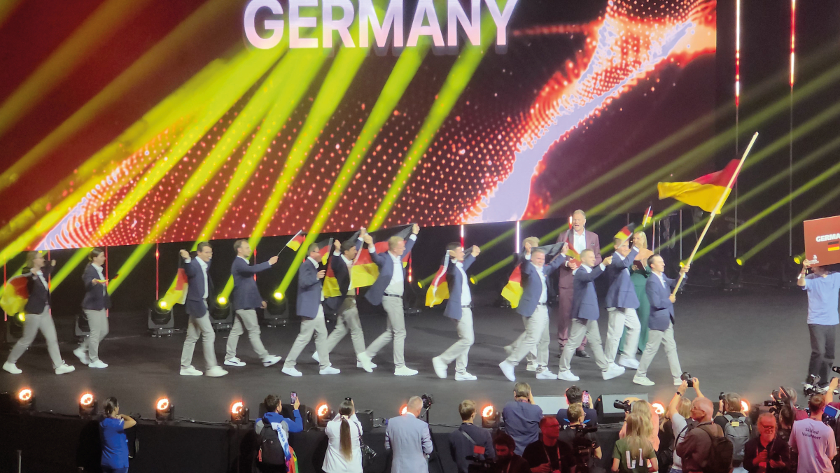 Herzlichen Glückwunsch, Klaus Vetter! - SHK Profi – Fachzeitschrift ...